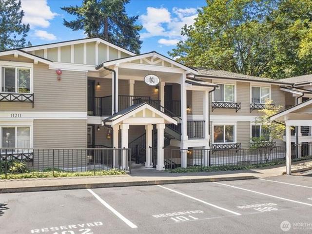 11211 NE 128th St Unit K202, Kirkland, WA 98034