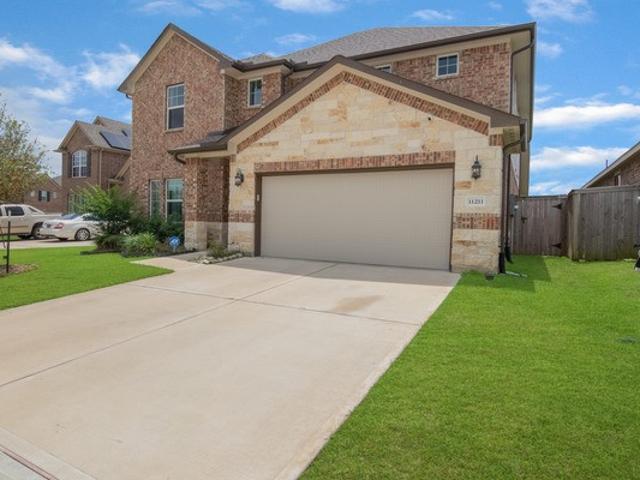 11211 Stirton