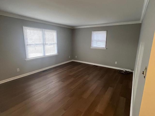 11211 Surry Woods Ct, Fredericksburg, VA 22407 | MLS #VASP2039 | Compass