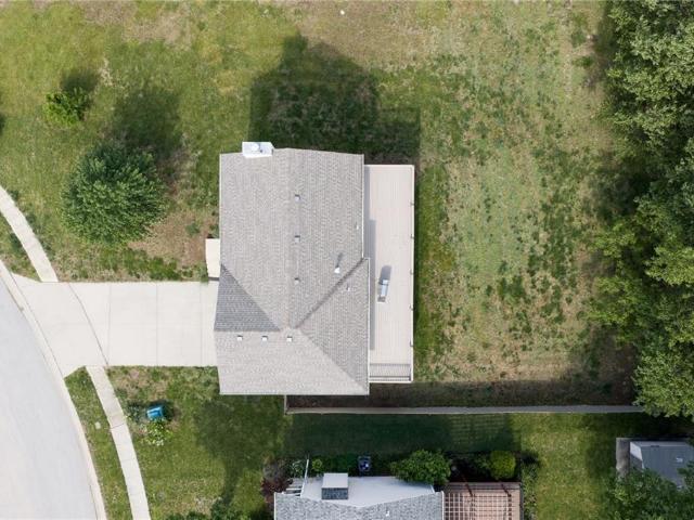 11212 Rowland Avenue