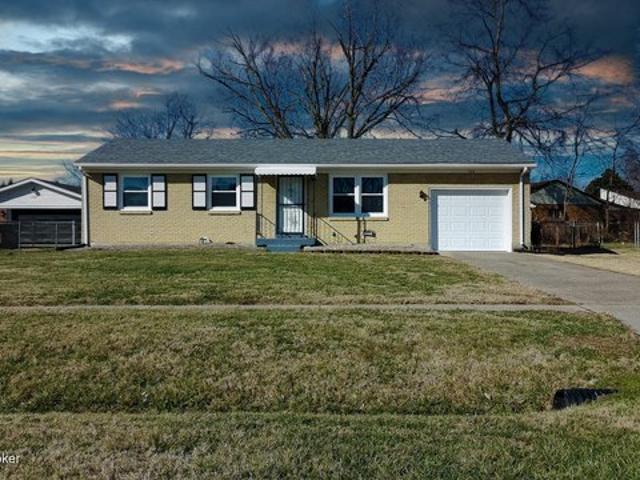 11214 Deering Rd, Louisville, KY 40272