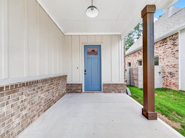 11215 Moccasin Drive