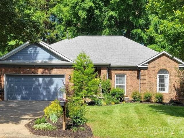 11219 Isthmus Ct, Charlotte, NC 28215