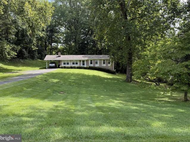 11219 Lakeview Dr, Dunkirk, MD 20754