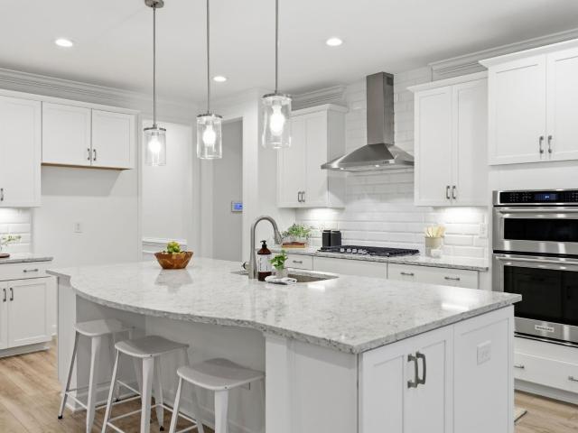 1121 Manchaca Loop