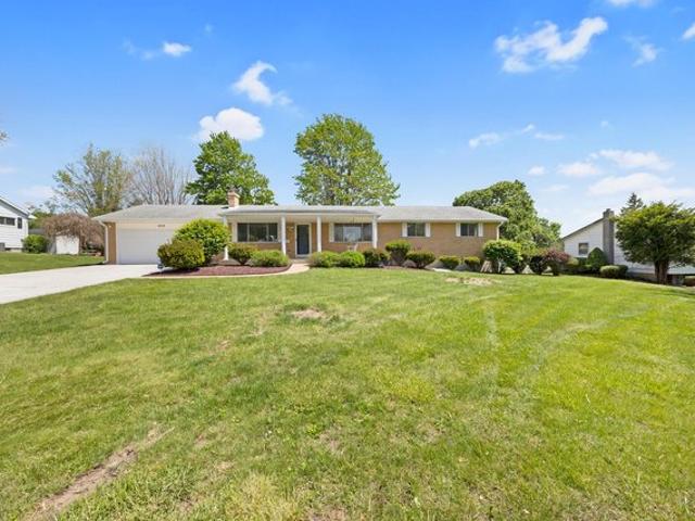 1121 Michigan St, Bellefontaine, OH 43311