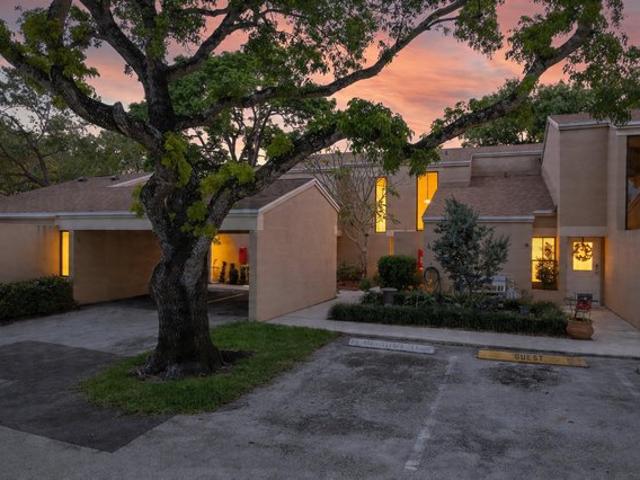 1121 NW 13th St Apt 3, Boca Raton, FL 33486