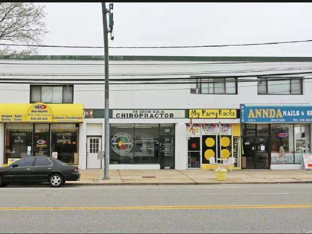 1121 N Broadway