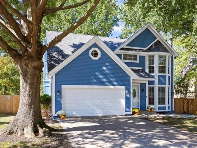 1121 N Julia St, Olathe, KS 66061