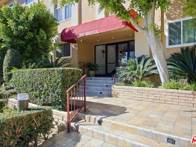 1121 N Olive Dr Apt 302, West Hollywood, CA 90069