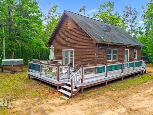 1121 N Red Oak Rd, Lewiston, MI 49756