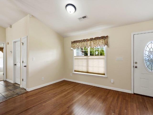 1121 Augustus Dr