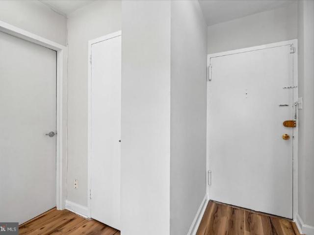 1121 Arlington Boulevard # 609
