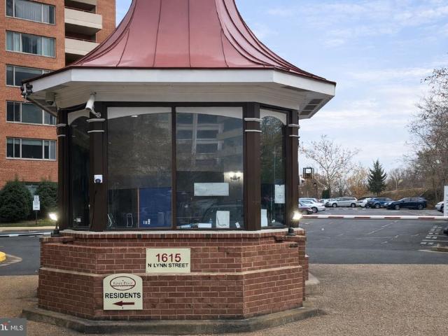 1121 Arlington Boulevard # 703