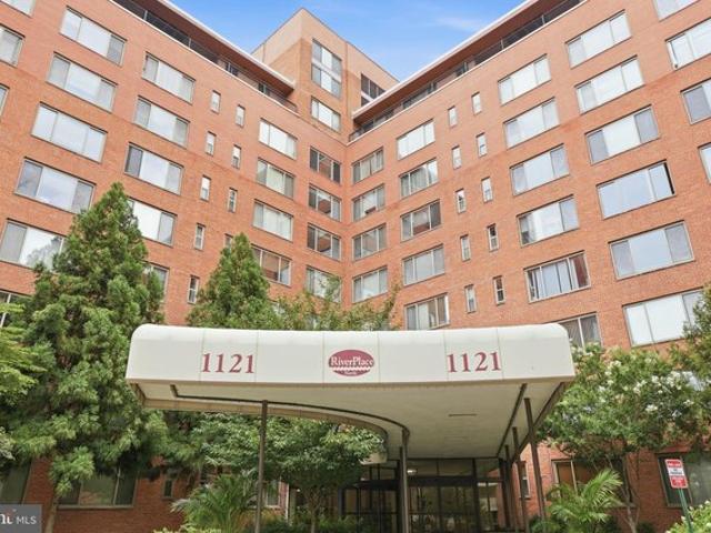 1121 Arlington Blvd Apt 310, Arlington, VA 22209