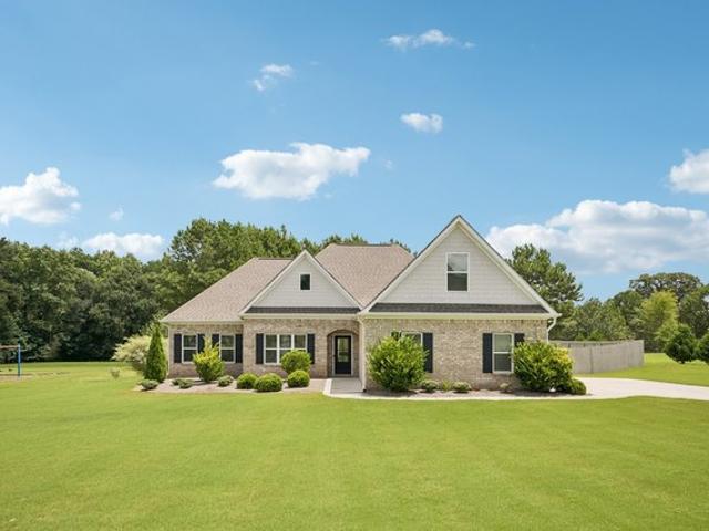 1121 Birchwood Dr, Griffin, GA 30224