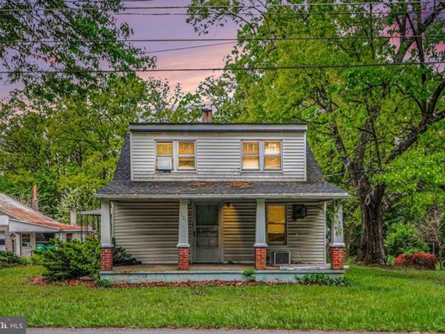 1121 Black Gap Rd, Fayetteville, PA 17222