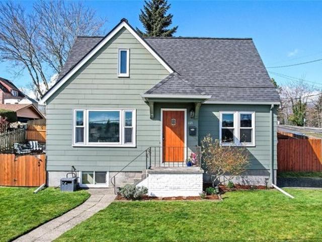 1121 Chester Ave, Bremerton, WA 98337
