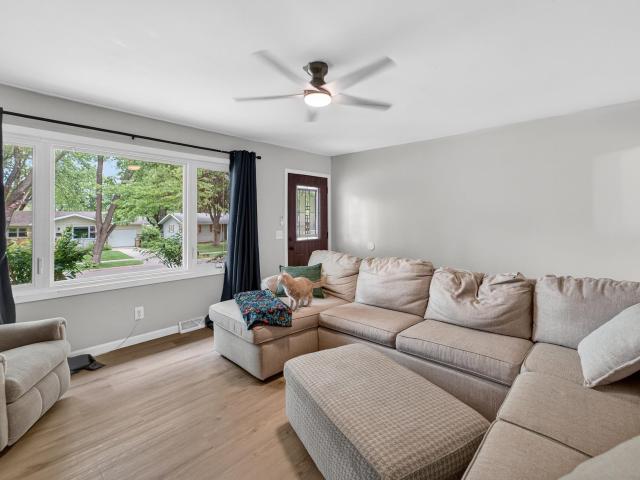 1121 Debra Lane