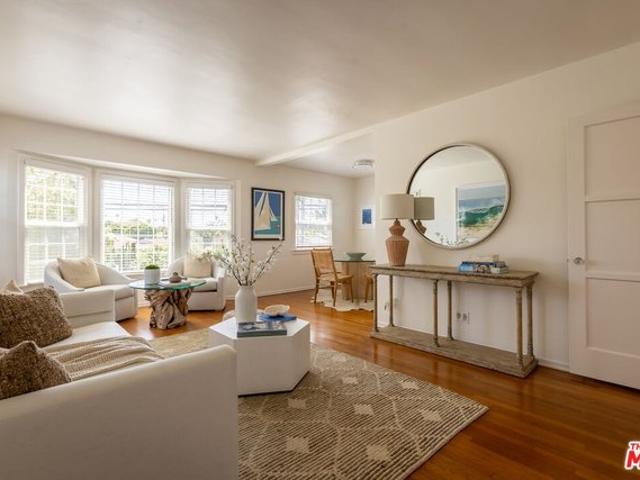 1121 Grant Ave, Venice, CA 90291