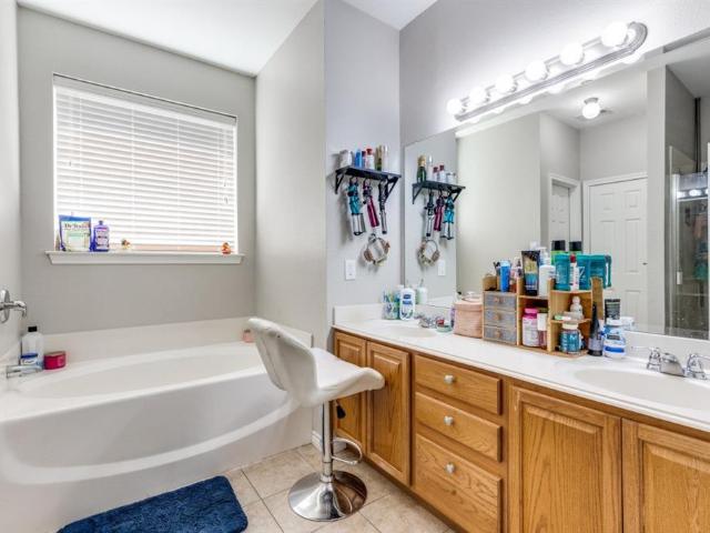 1121 Hidden Glen Ct, Burleson, TX 76028 | MLS #21286