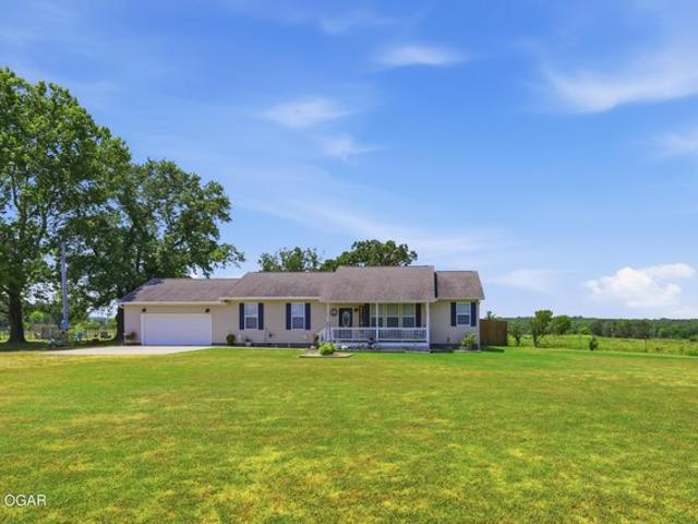 1121 Iris Rd, Seneca, MO 64865
