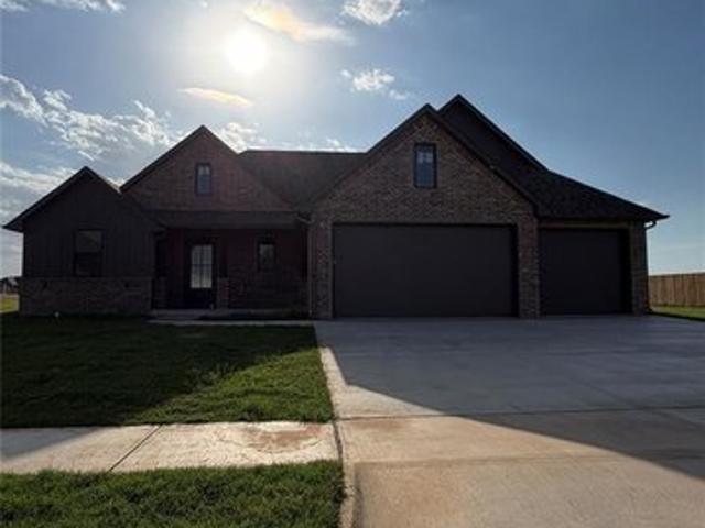 1121 Jaden Blvd, Tuttle, OK 73089