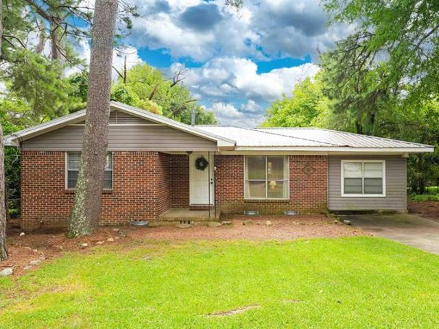 1121 Robert E Lee St, Leeds, AL 35094