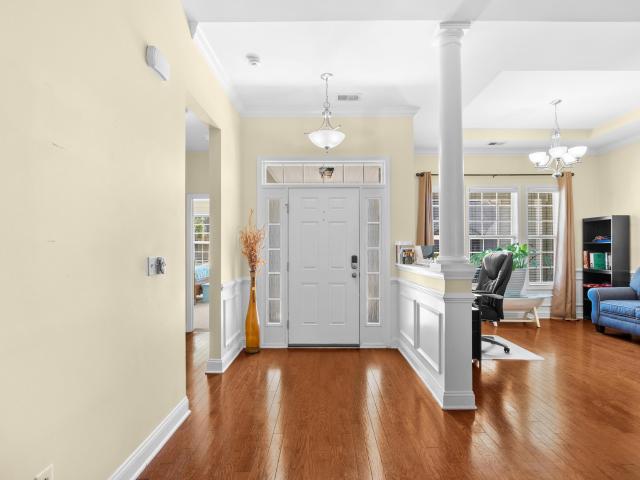 1121 Shire Way