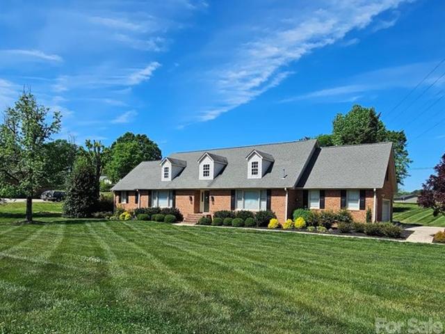 1121 Smith St, Albemarle, NC 28001
