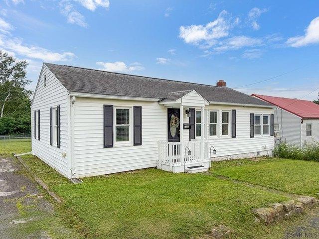 1121 W High St, Ebensburg, PA 15931