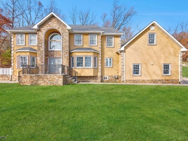 1121 Washington Ave, Green Brook, NJ 08812 | MLS #4025 | Compass