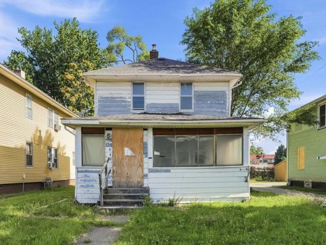1121 15th Ave, Rock Island, IL 61201