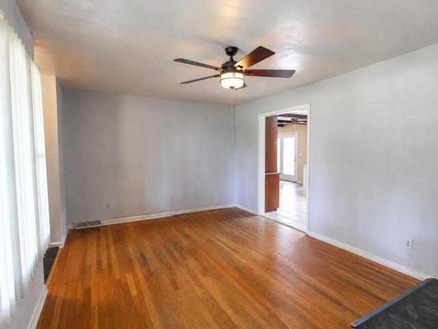11223 W 550 N