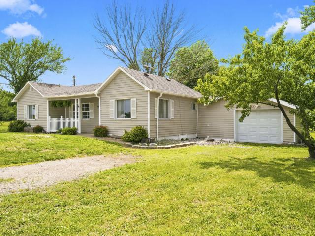 11223 Lawrence 1170