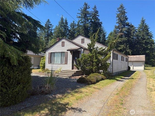 11223 Rhody Dr, Port Hadlock, WA 98339