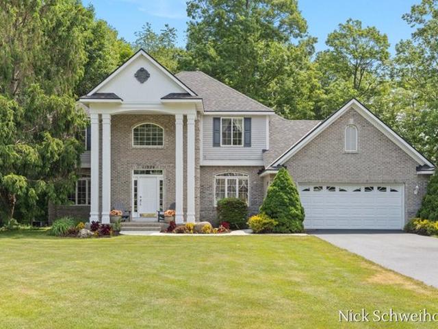11220 Oak Grove Rd, Grand Haven, MI 49417