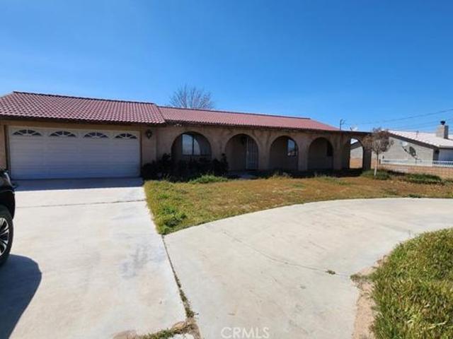 11222 3rd Ave, Hesperia, CA 92345