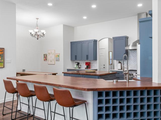 11225 Maelin Dr, Austin, TX 78739 | MLS #4892 | Compass