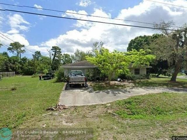 11226 Roseland Rd, Sebastian, FL 32958