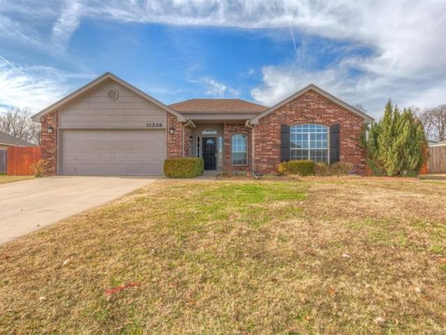 11226 S 274th East Ave, Coweta, OK 74429