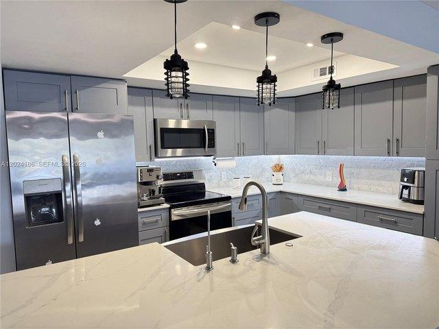 11228 NW 14th Ct Unit 11228, Pembroke Pines, FL 33026