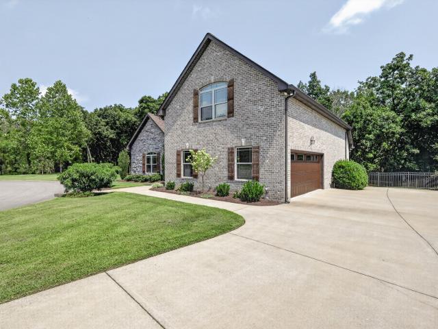 1122 Meriweather Ln