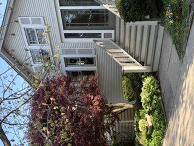 1122 Monroe St, Evanston, IL 60202