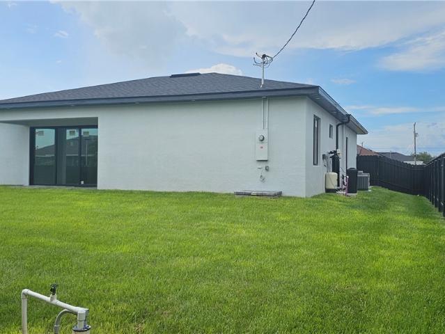 1122 NW 15th St, Cape Coral, FL 33993 | MLS #2025021