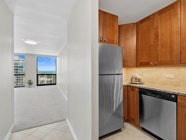 1122 N Clark Street # 3905