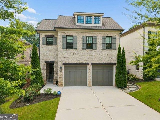 1122 Blackshear Dr, Decatur, GA 30033