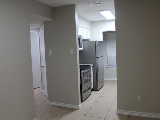 1122 Brenda Lane A