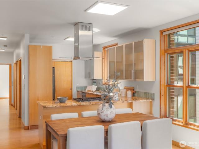 1122 Broadway E # 301