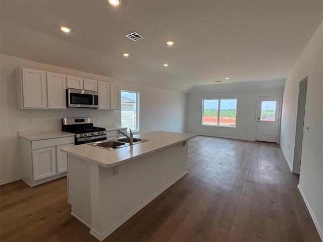 1122 Colt Drive